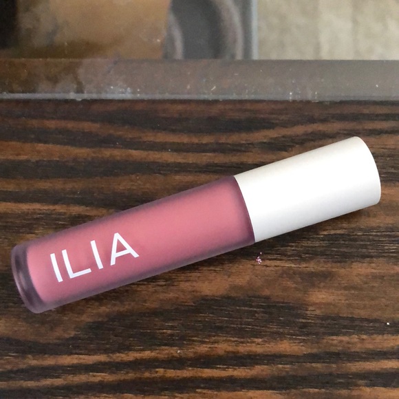 ILIA | Makeup | New Ilia Balmy Gloss Tinted Lip Oil In Only You 4 Oz ...